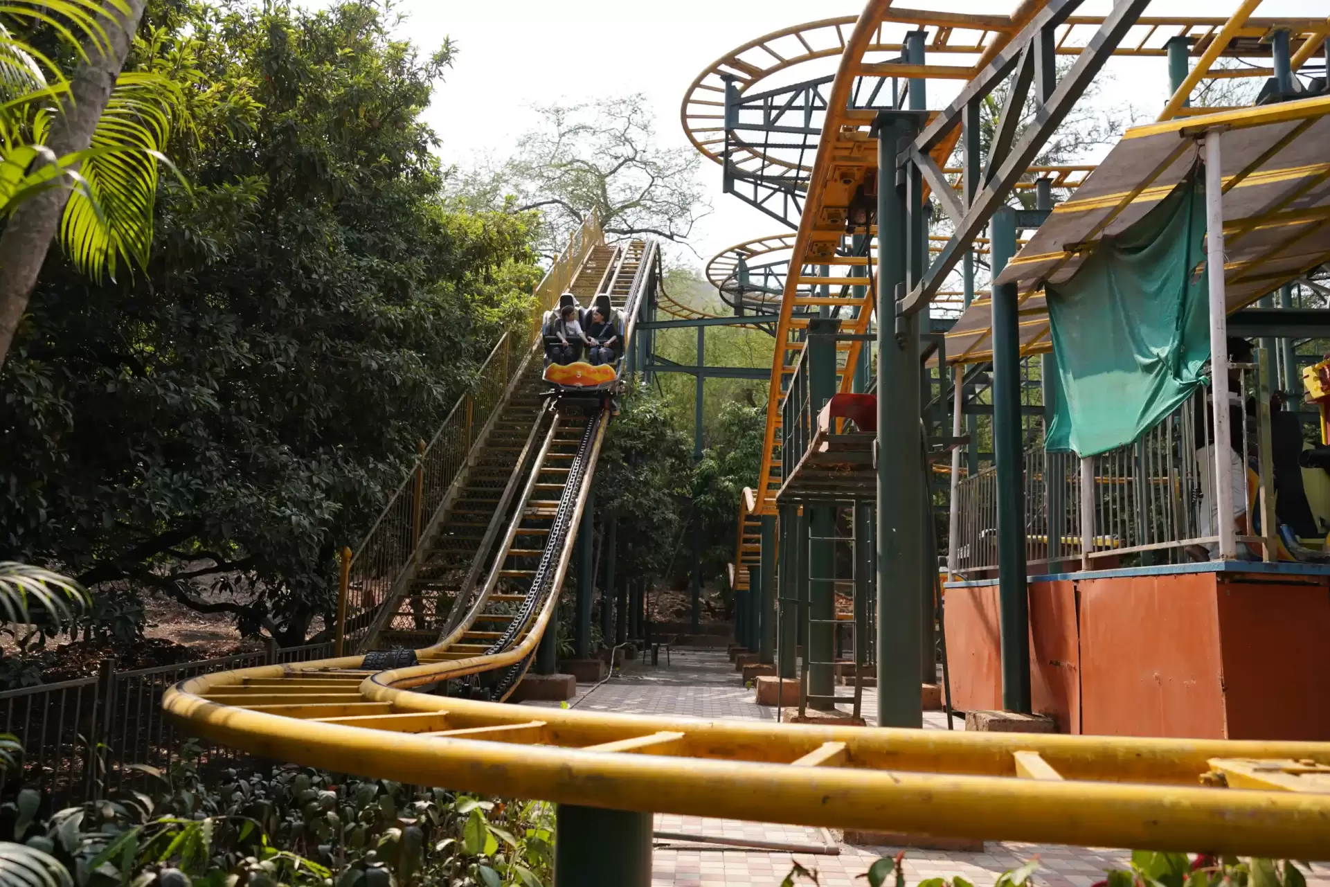 Amusement Park - Tikuji-Ni-Wadi